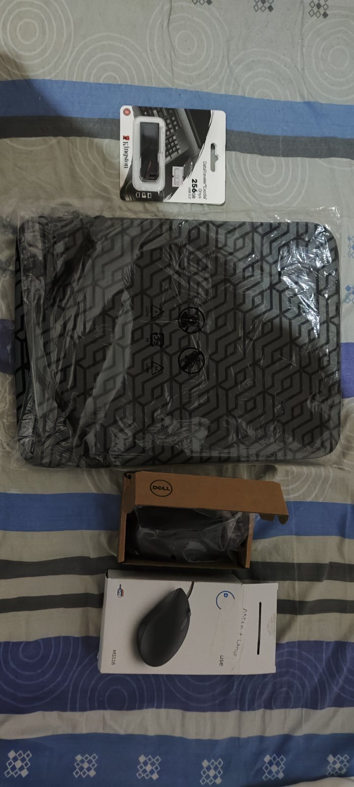 Asus Vivobook 14 X1404 14" FHD (i3-1215U/8GB/128GB SSD/W11 S) Quiet ...