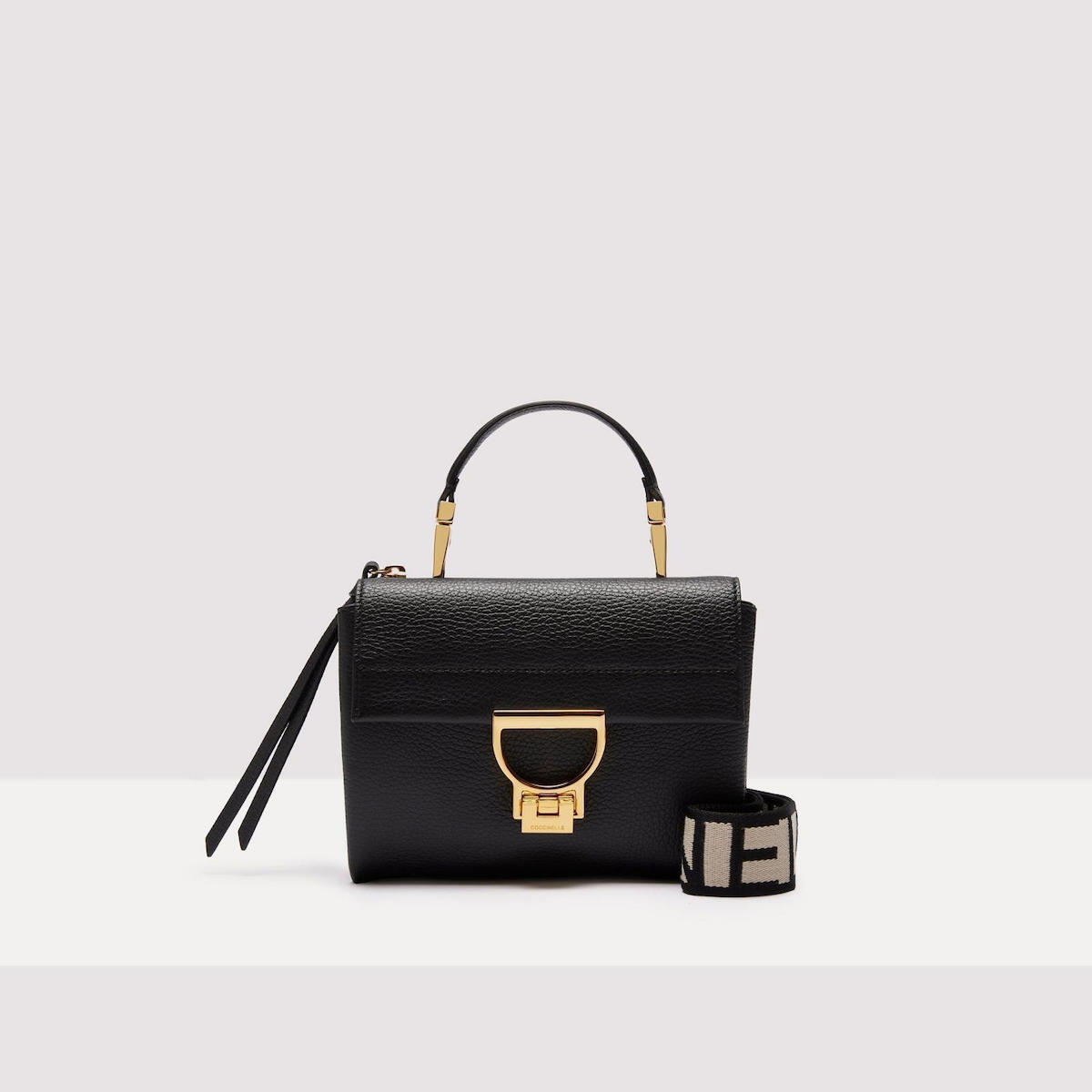 Coccinelle Γυναικεία Τσάντα Μαύρη E1ND855B701001 | Skroutz.gr